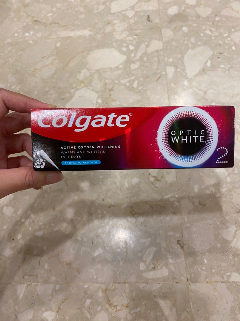 colgate optic white o2