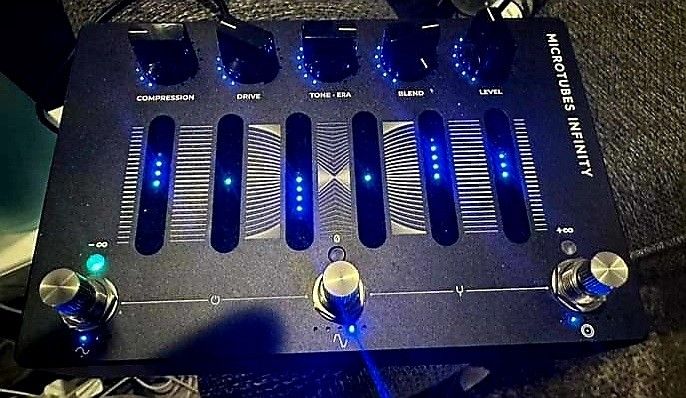 Darkglass Microtubes Infinity Preamp/Distortion/Audio Interface, Hobbies & Toys, Music & Media ...