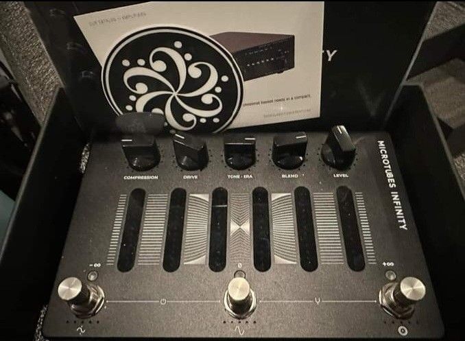 Darkglass Microtubes Infinity Preamp/Distortion/Audio Interface, Hobbies & Toys, Music & Media ...