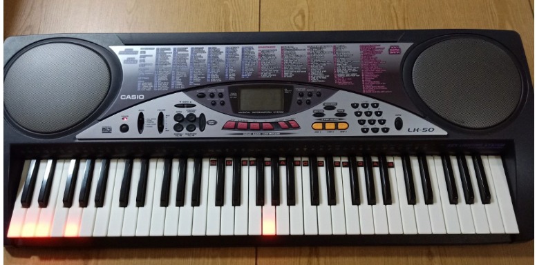 Electronic Keyboard CASIO LK-50 Key Lighting System with 100 Song Banks ...