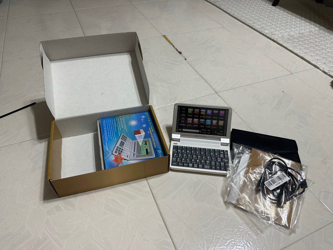 Electronics Dictionary, Computers & Tech, Laptops & Notebooks on Carousell