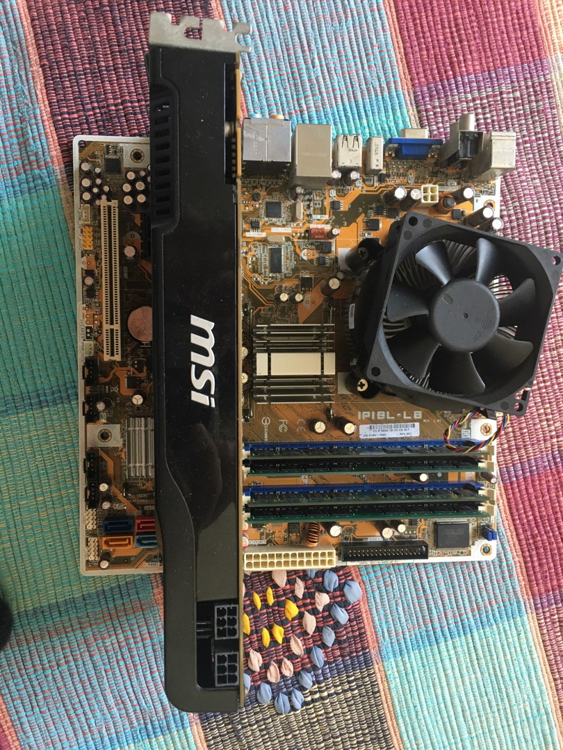 Gaming Set: HD 7950 2gb, Q9650 extreme, ram8gb , motherboard, cooler ...