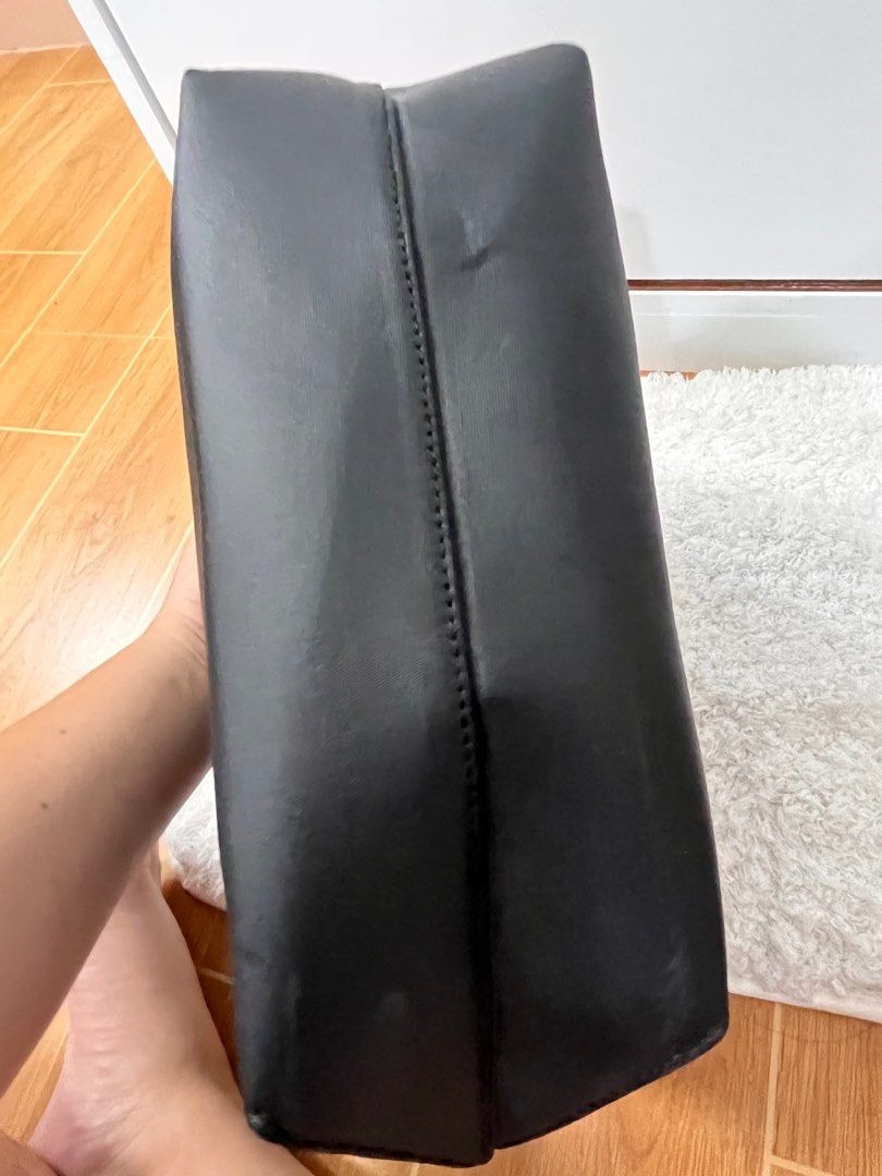 Japan Uniqlo Handbag, Women's Fashion, Bags & Wallets, Tote Bags on ...