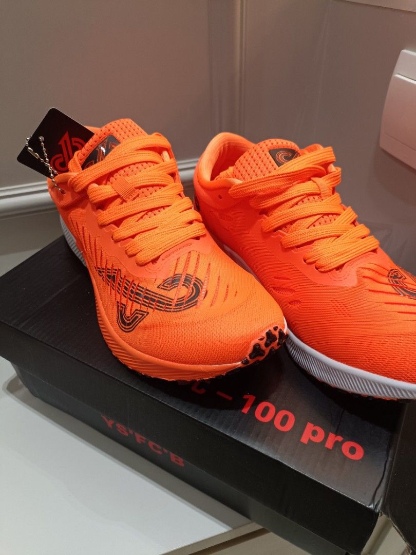 Men's Running Shoes ZY 100 Pro Size 41, Men's Fashion, Footwear, Casual ...