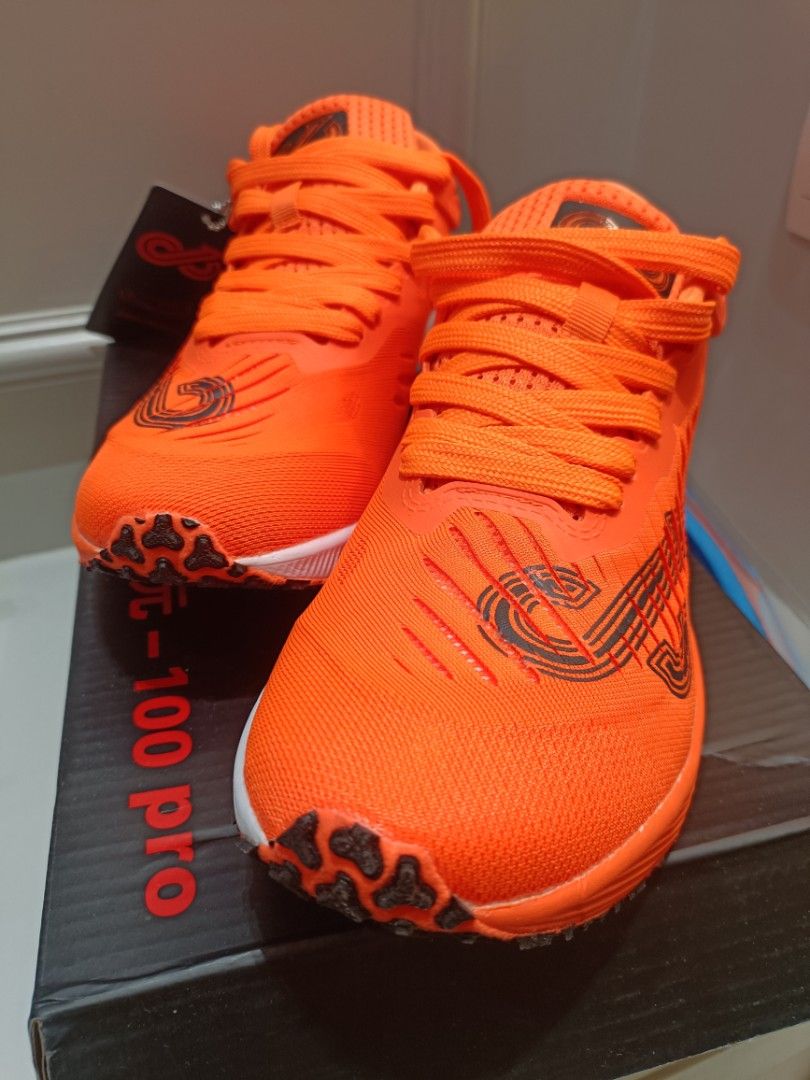 Men's Running Shoes ZY 100 Pro Size 41, Men's Fashion, Footwear, Casual ...
