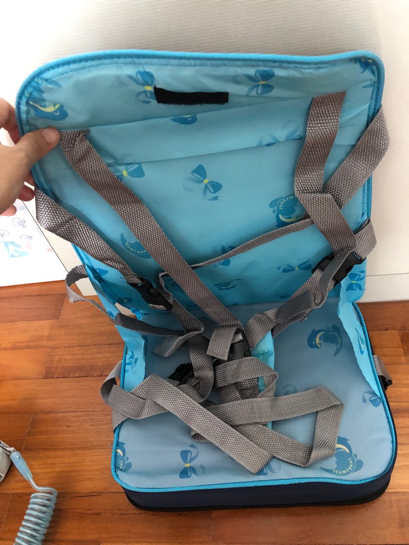 Portable baby seat, Babies & Kids, Going Out, Other Babies Going Out Needs on Carousell