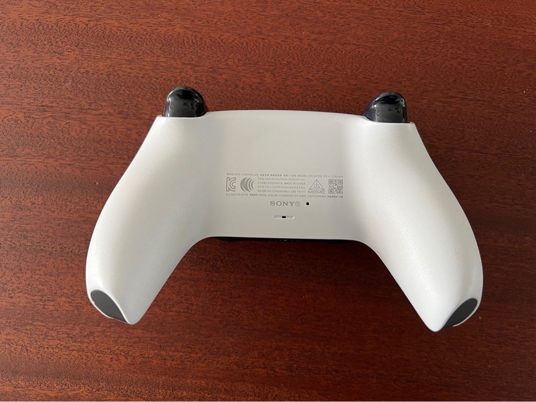 PS5 White Controller, Video Gaming, Gaming Accessories, Controllers on ...
