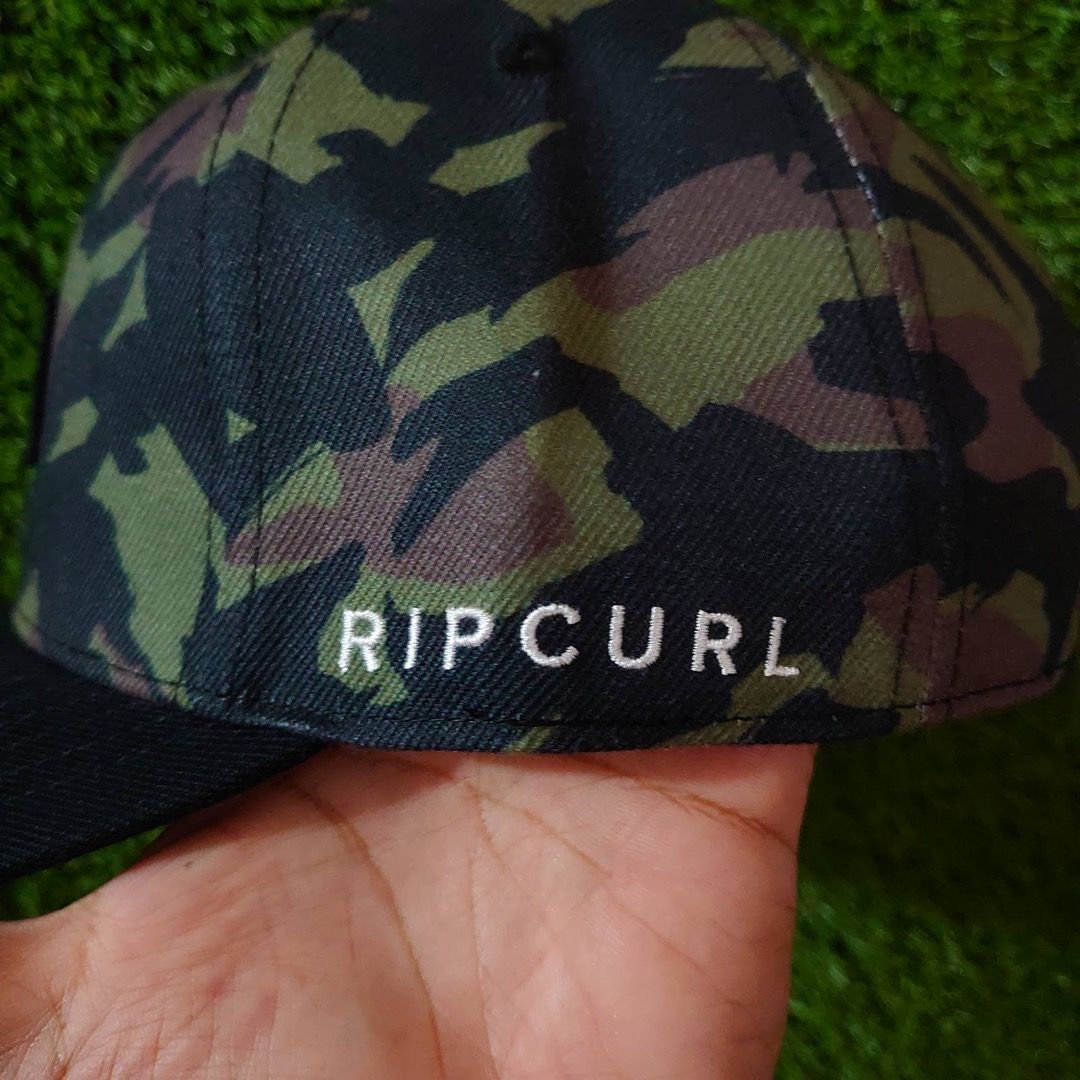 Rip Curl Snapback "Camou", Men's Fashion, Watches & Accessories, Caps & Hats on Carousell