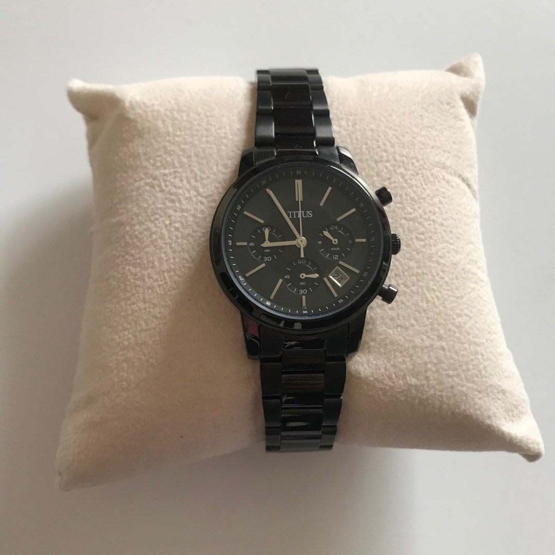 Solvil Titus watch, Luxury, Watches on Carousell