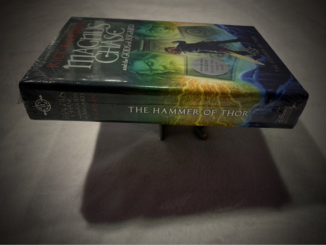 THE HAMMER OF THOR: MAGNUS CHASE and THE GODS OF ASGARD BY RICK RIORDAN ...