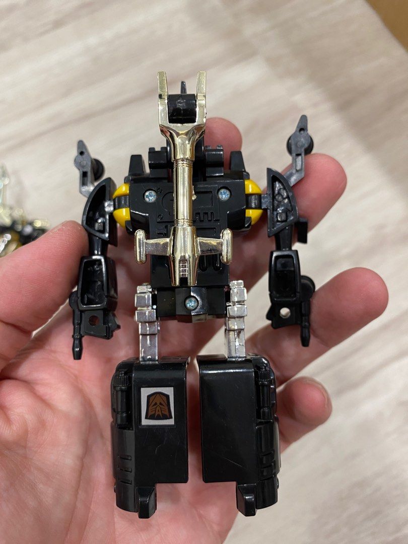 Transformers G1 Hasbro Reissue Insecticons Shrapnel Kickback Bombshell ...