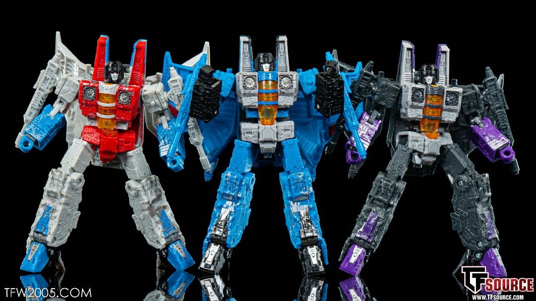 Transformers siege Starscream Thundercracker target exclusive Skywarp ...