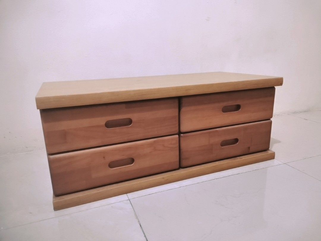 Tv rack, Furniture & Home Living, Furniture, TV Consoles on Carousell