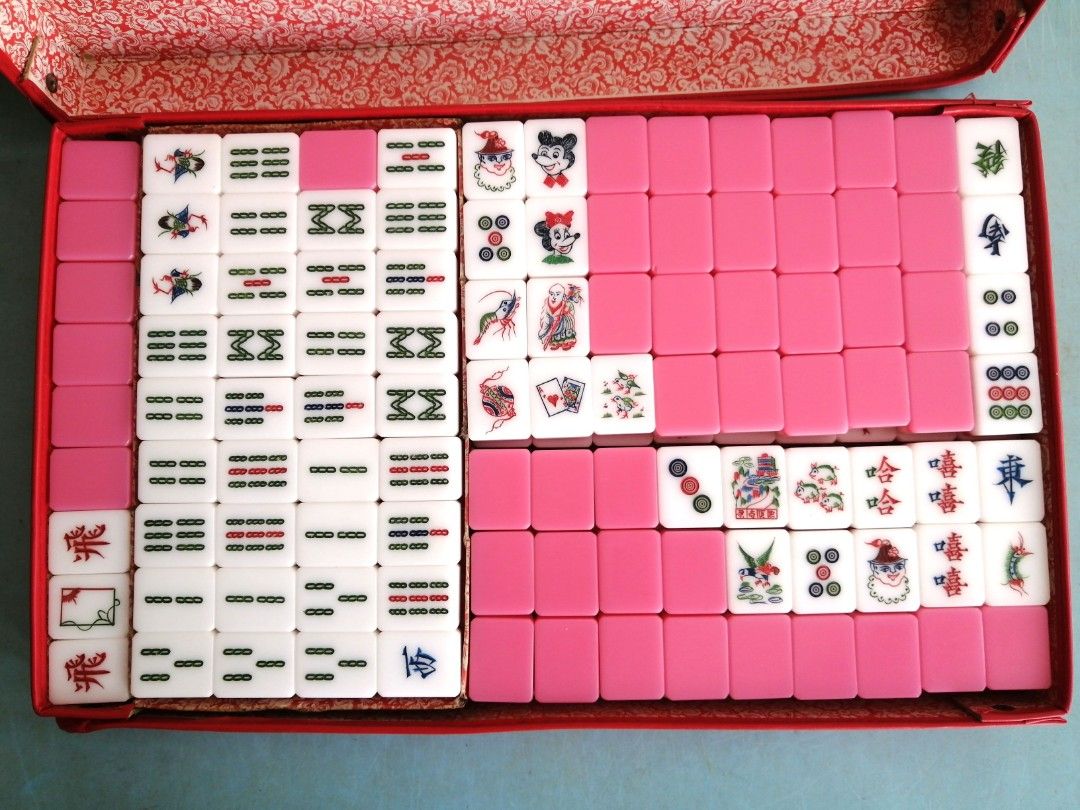 Vintage Mahjong Set Unique and Rare with Many Picture Tiles, Hobbies ...