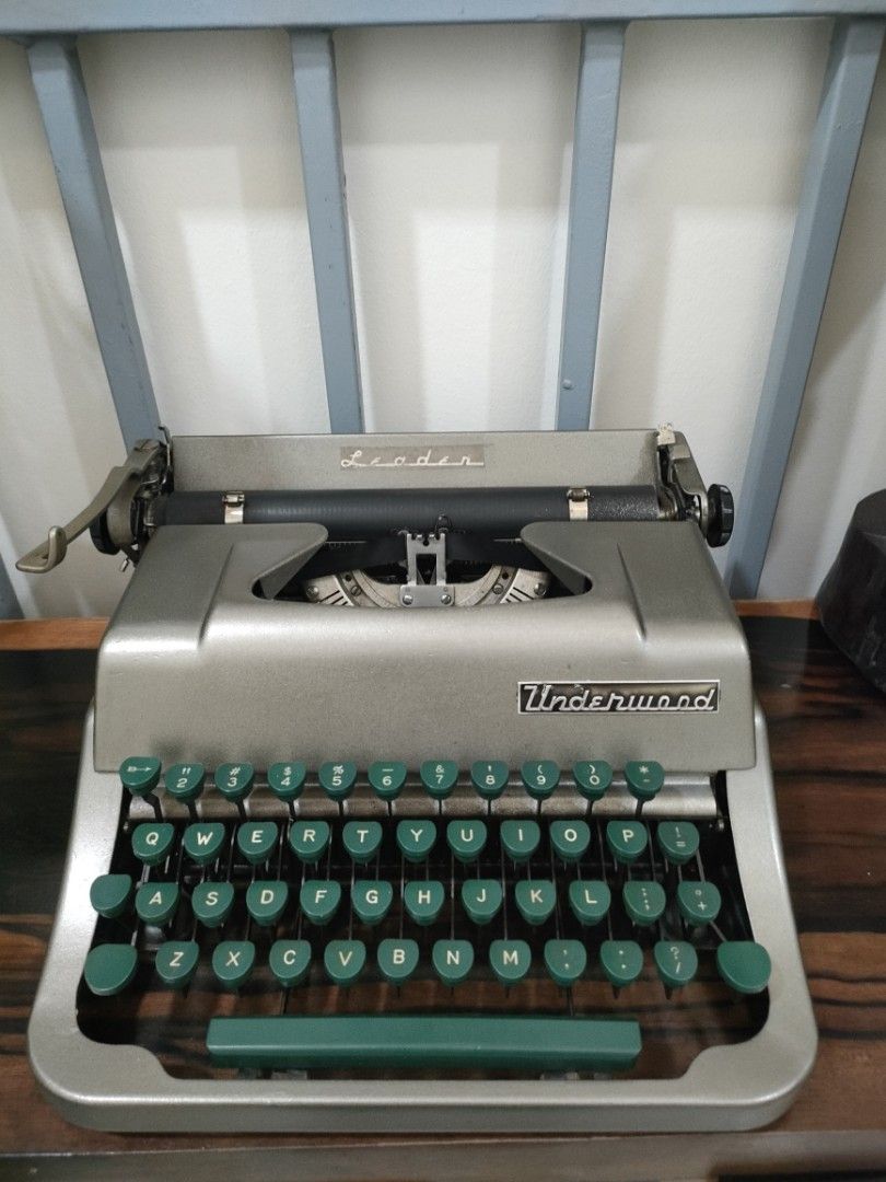 Vintage underwood type writer 1950s, Computers & Tech, Office ...