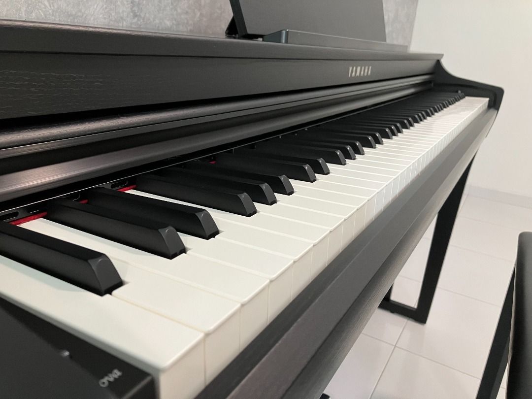 Yamaha Clavinova CLP-725 Digital Piano, Hobbies & Toys, Music & Media ...