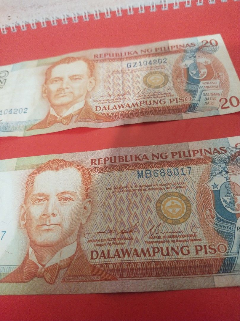2 vintage 20-Peso bills/with BLUE serial numbers/yrs 2000 & 2001 ...