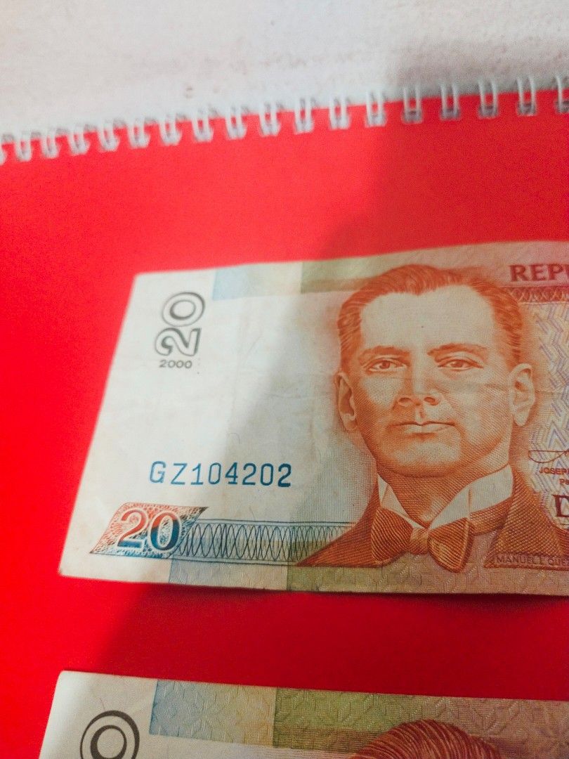 2 vintage 20-Peso bills/with BLUE serial numbers/yrs 2000 & 2001 ...