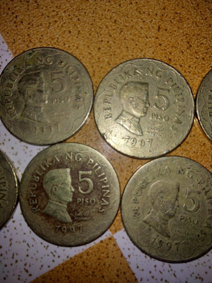 5 peso coin 1997 with and without mintmark, Hobbies & Toys, Memorabilia ...