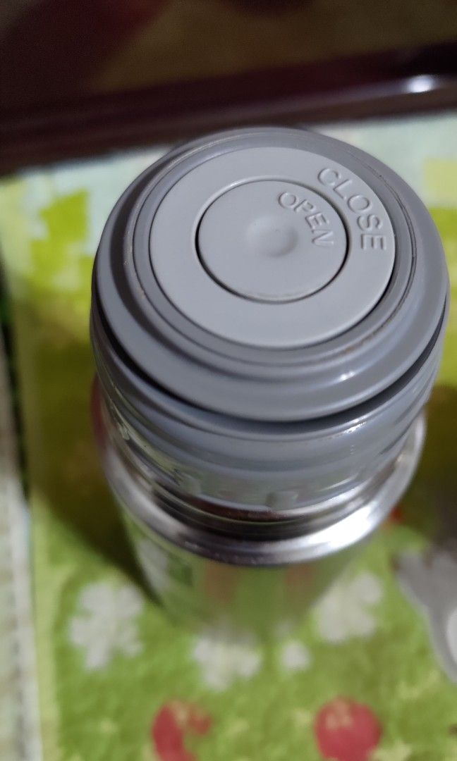 虎牌 Tiger 不鏽鋼 真空 保溫瓶 350ml 400, 家具及居家用品, 廚具和餐具, 水杯、水壺在旋轉拍賣