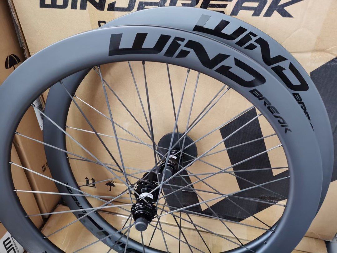 現貨 Wind Break 碳纖維公路輪組 碳條鈴 碳纖維輻條 carbon wheels, 運動產品, 單車及配件, 單車 - Carousell