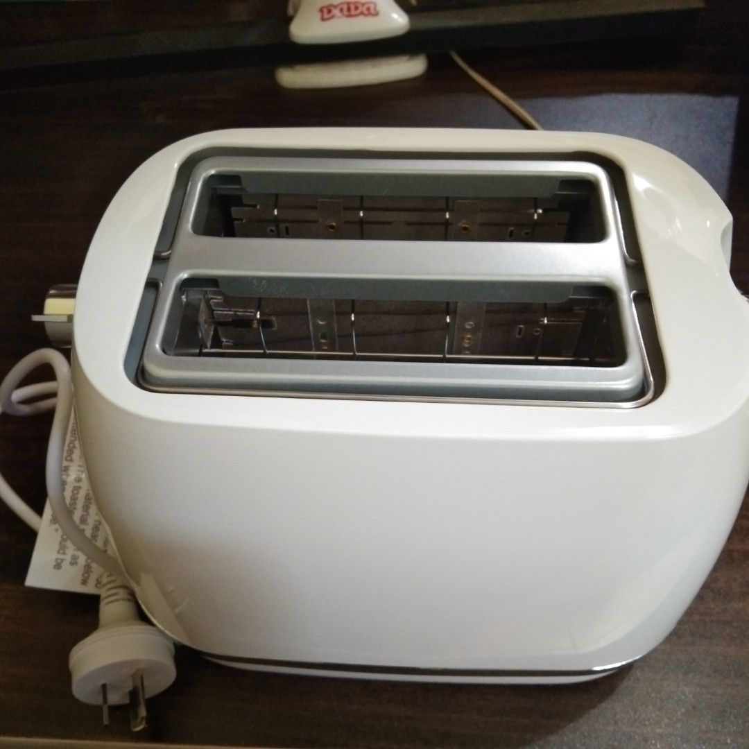 Anko 2 Slice Toaster 220V, TV & Home Appliances, Kitchen Appliances ...