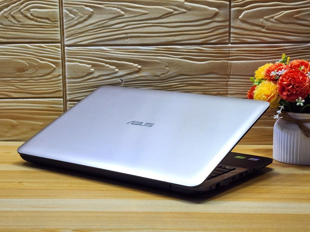 Asus SonicMaster X556UQK Core i5-7th Gen 8Gb Ram 128Gb SSD Nvidia ...