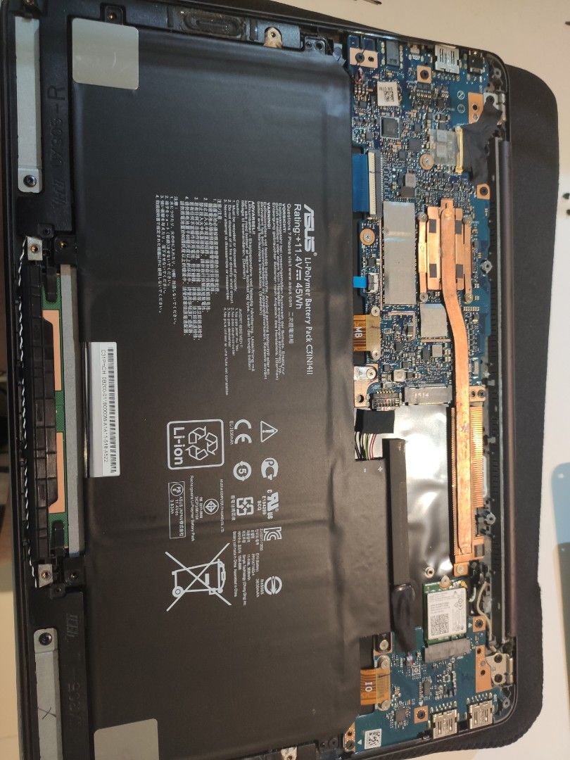 Asus ZenBook Laptop UX305F (Non-working), Computers & Tech, Laptops ...