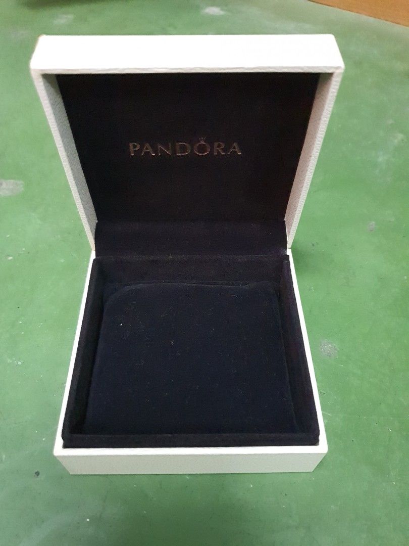 [Authentic] Pandora Bracelet Box, Women's Fashion, Jewelry & Organisers ...