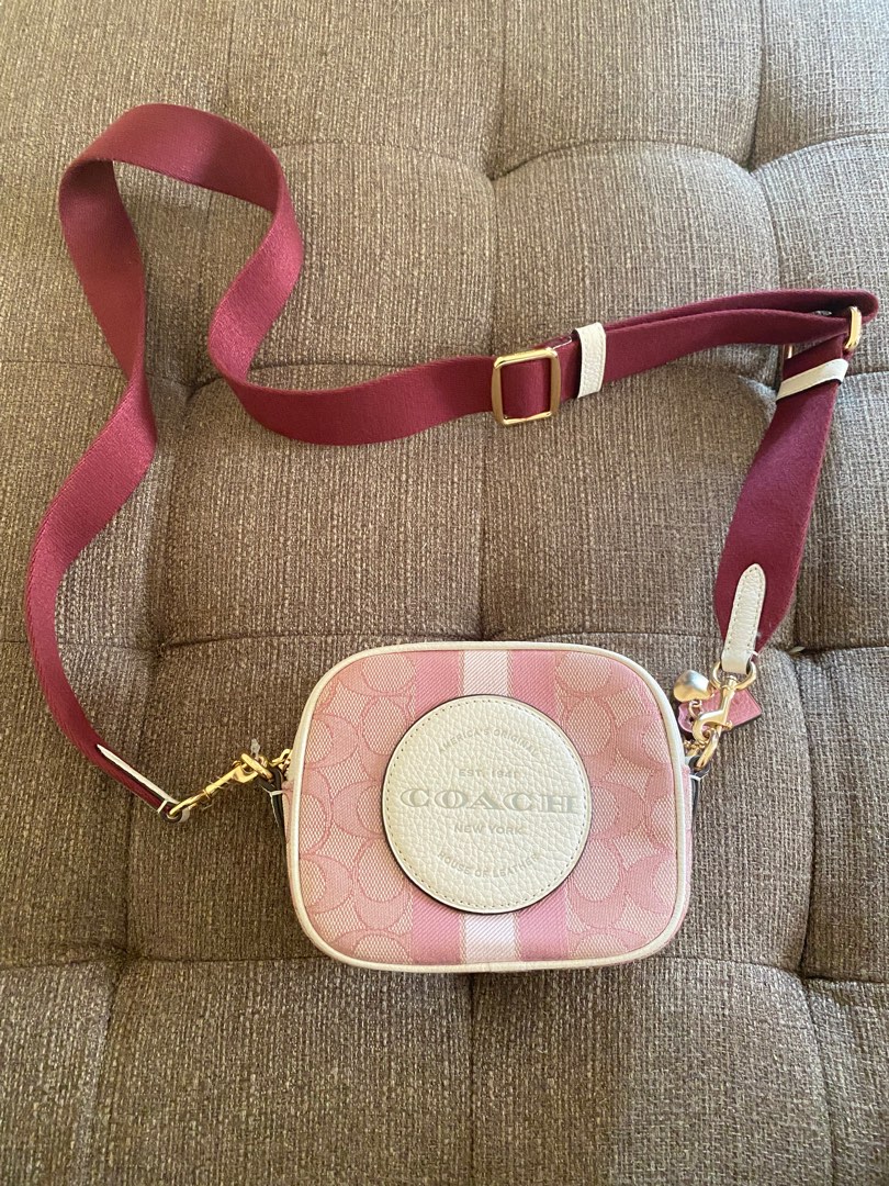 Coach mini dempsey in Pink Heart, Women's Fashion, Bags & Wallets ...