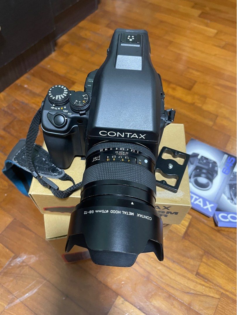 Contax 645 full kit set, Photography, Cameras on Carousell