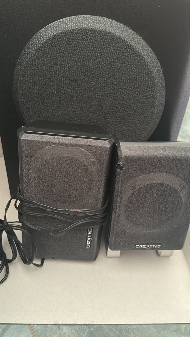 Creative set speaker, Audio, Soundbars, Speakers & Amplifiers on Carousell