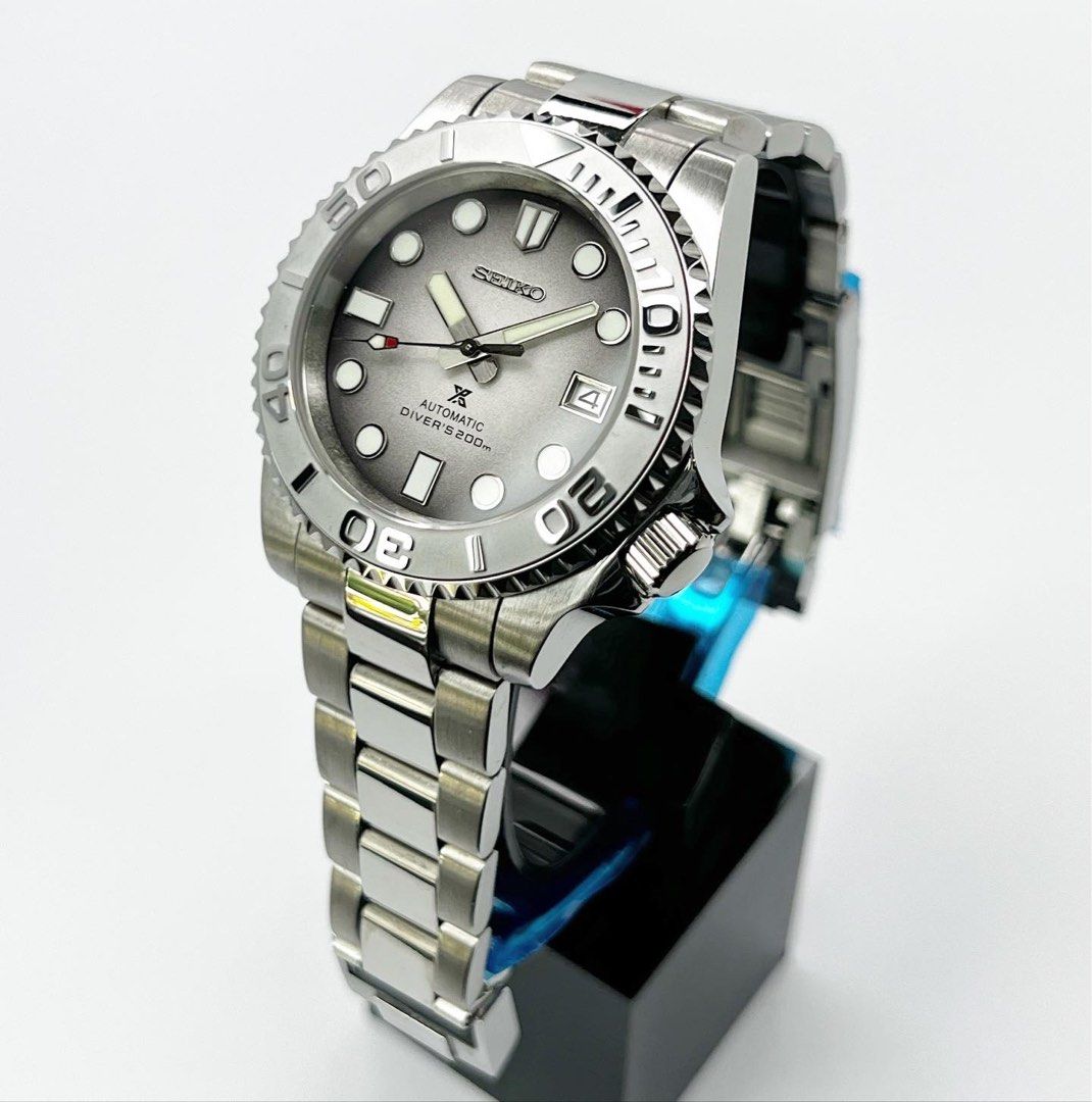Custom Seiko Mod Grey Fade Yachtmaster 40mm, Men's Fashion, Watches ...