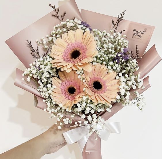 Daisy bouquet gerberas with baby breath in rose gold birthday bouquet ...