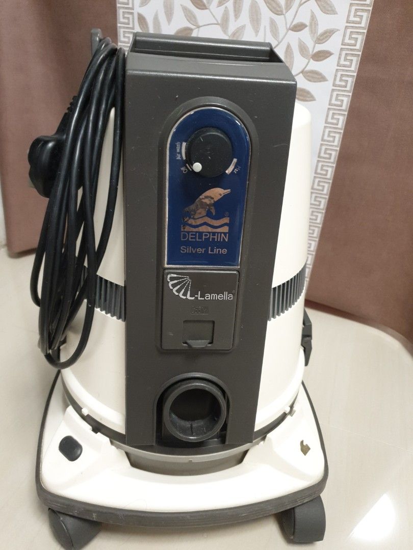 Delphin Vacuum Cleaner, Furniture & Home Living, Cleaning & Homecare ...
