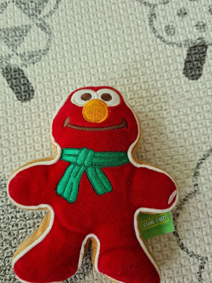 Elmo Gingerbread Pal sesame Street, Hobbies & Toys, Toys & Games on ...