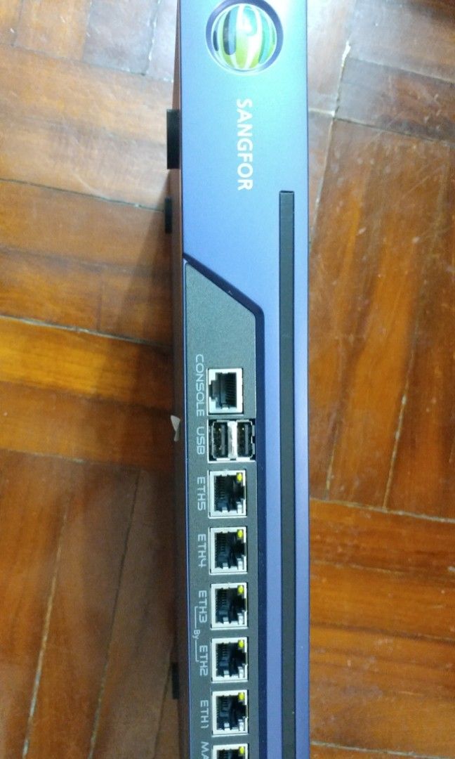 Firewall SANGFOR M5200-F-I, 電腦＆科技, 商務用科技產品 - Carousell
