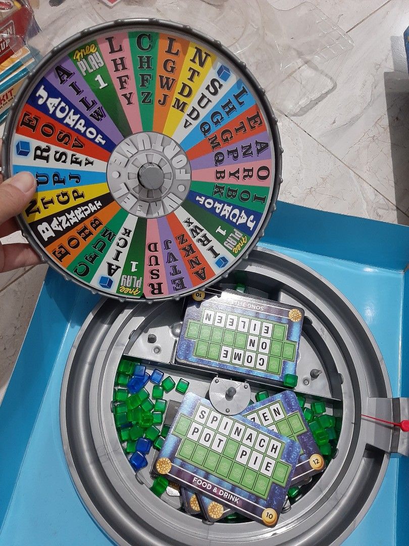 Game wheel of fortune bingo, Toys & Collectibles, Permainan Papan ...