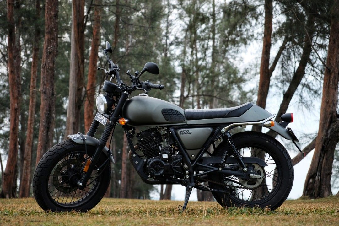 Gpx legend 150 Dec 2021 mileage 8k, Motorbikes on Carousell