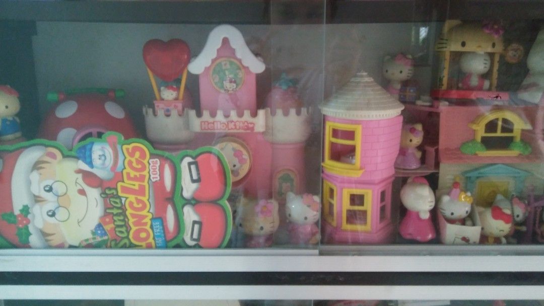 Hello kitty collectors Items vintage/rare, Hobbies & Toys, Toys & Games ...