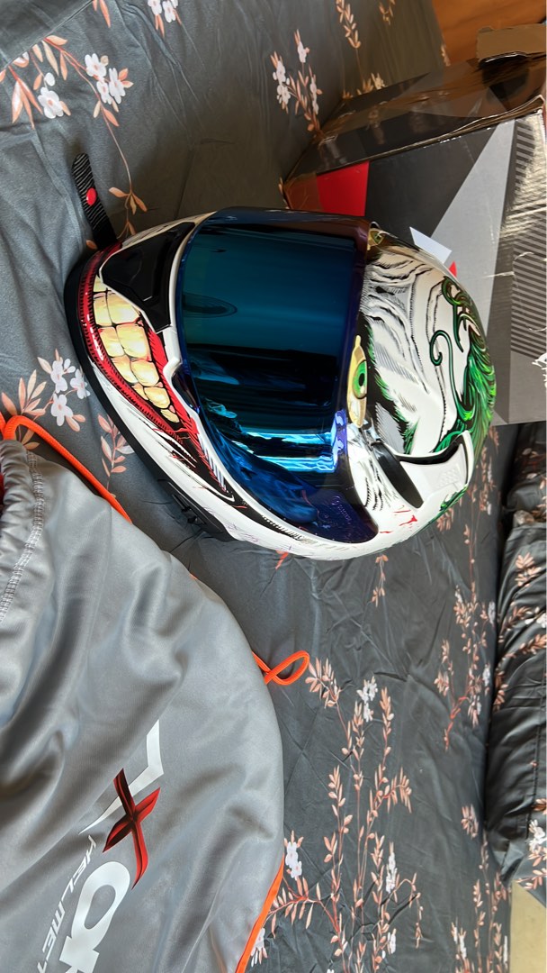 Helmet DC Joker Edition, Motorcycles, Motorcycle Apparel on Carousell