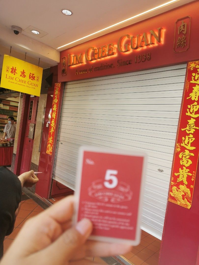 Helping Q for lim chee guan bak kwa every day, Food & Drinks, Packaged ...