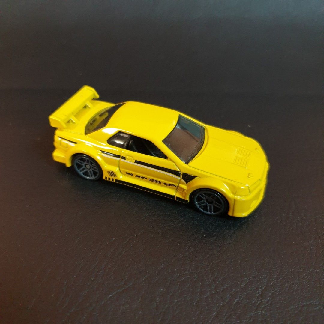 Hotwheels Nissan Skyline R32, Hobbies & Toys, Toys & Games on Carousell