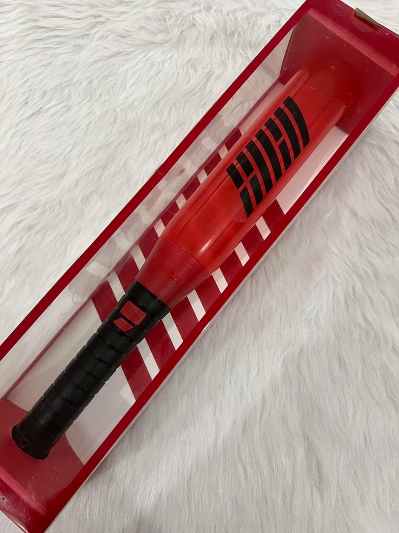 iKON light stick / Konbat, Hobbies & Toys, Memorabilia & Collectibles ...
