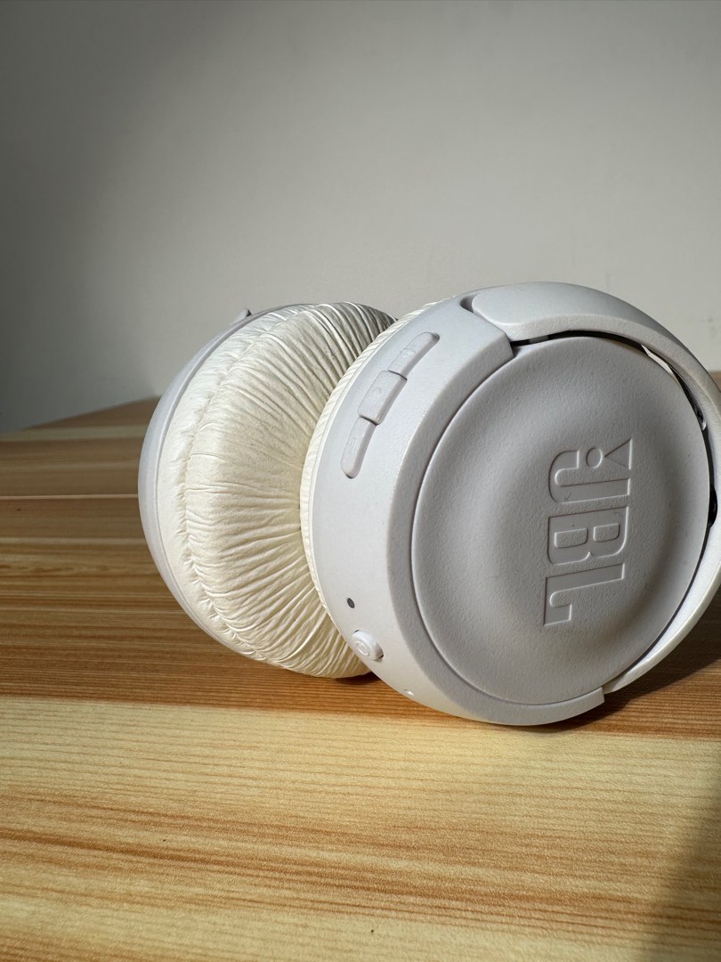 Jbl Tune Bt Audio Earphones On Carousell