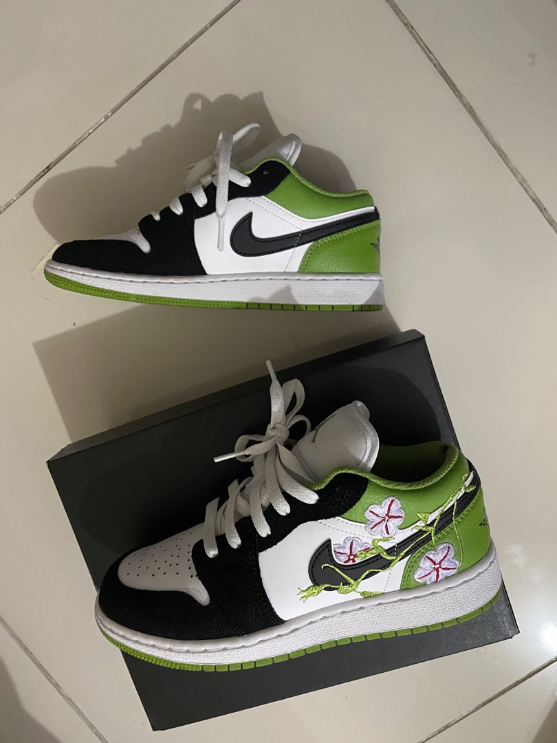 Jordan 1 Low Floral Vines, Women's Fashion, Footwear, Sneakers on Carousell