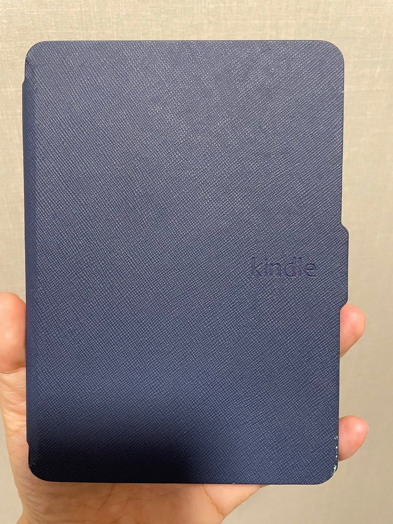Kindle basic 2 8th Gen (with cover), Mobile Phones & Gadgets, E-Readers ...