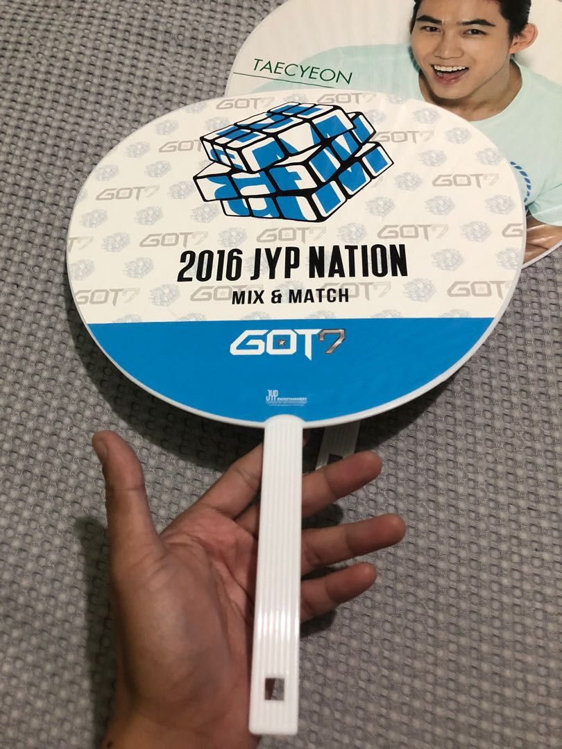 Large plastic fans set, Hobbies & Toys, Memorabilia & Collectibles, K ...