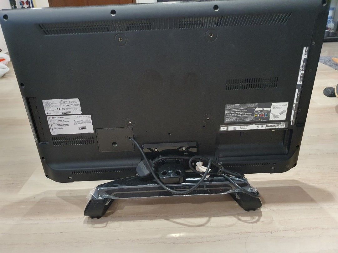 LG 32 inch Premium Full HD 3D LCD TV, TV & Home Appliances, TV & Entertainment, TV on Carousell