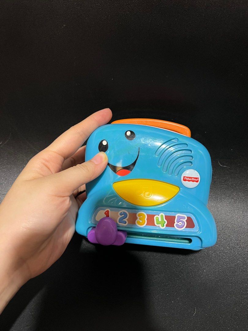 Mainan anak dan bayi fisher price toaster roti , Bayi & Anak, Mainan ...